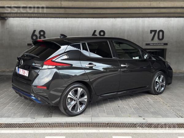 Melns Nissan Leaf 2021 Rīga, ar dzinēja tilpumu 0.00 L un nobraukumu 89 tūkst. km par 14990 €, foto 7 vietnē AUTOMOTO.COM.LV