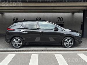 Melns Nissan Leaf 2021 Rīga, ar dzinēja tilpumu 0.00 L un nobraukumu 89 tūkst. km par 14990 €, foto 10 vietnē AUTOMOTO.COM.LV