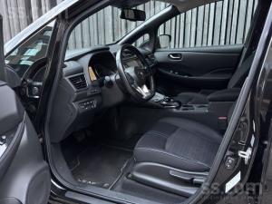 Melns Nissan Leaf 2021 Rīga, ar dzinēja tilpumu 0.00 L un nobraukumu 89 tūkst. km par 14990 €, foto 12 vietnē AUTOMOTO.COM.LV