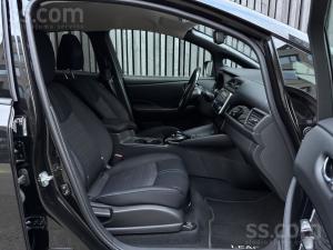 Melns Nissan Leaf 2021 Rīga, ar dzinēja tilpumu 0.00 L un nobraukumu 89 tūkst. km par 14990 €, foto 16 vietnē AUTOMOTO.COM.LV