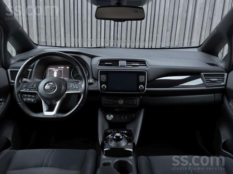 Melns Nissan Leaf 2021 Rīga, ar dzinēja tilpumu 0.00 L un nobraukumu 89 tūkst. km par 14990 €, foto 17 vietnē AUTOMOTO.COM.LV