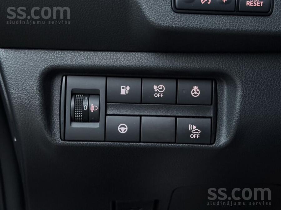 Melns Nissan Leaf 2021 Rīga, ar dzinēja tilpumu 0.00 L un nobraukumu 89 tūkst. km par 14990 €, foto 27 vietnē AUTOMOTO.COM.LV