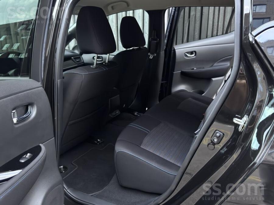 Melns Nissan Leaf 2021 Rīga, ar dzinēja tilpumu 0.00 L un nobraukumu 89 tūkst. km par 14990 €, foto 28 vietnē AUTOMOTO.COM.LV