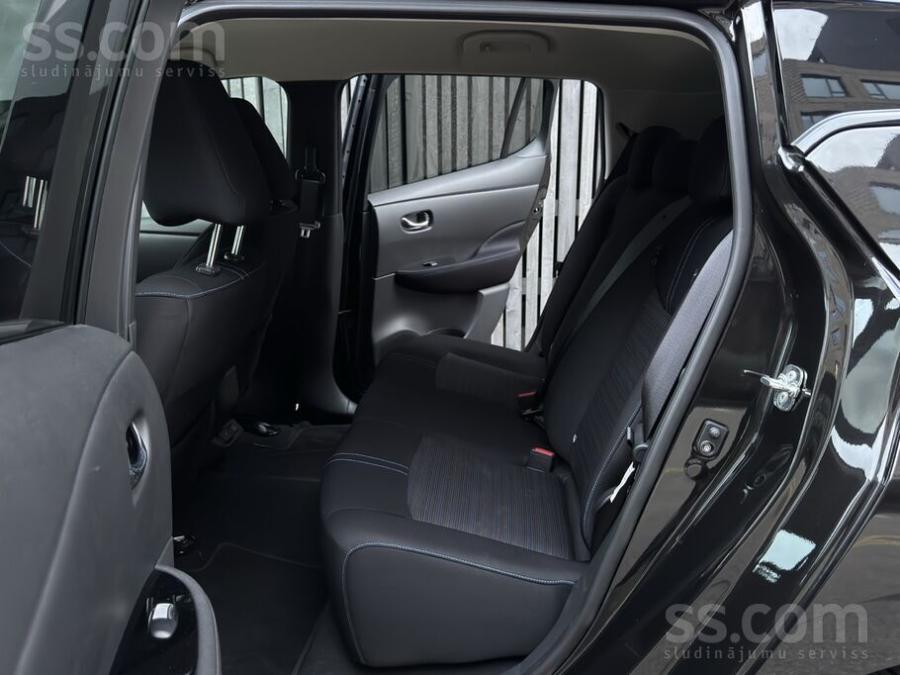 Melns Nissan Leaf 2021 Rīga, ar dzinēja tilpumu 0.00 L un nobraukumu 89 tūkst. km par 14990 €, foto 29 vietnē AUTOMOTO.COM.LV