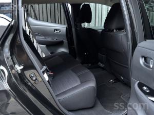 Melns Nissan Leaf 2021 Rīga, ar dzinēja tilpumu 0.00 L un nobraukumu 89 tūkst. km par 14990 €, foto 30 vietnē AUTOMOTO.COM.LV