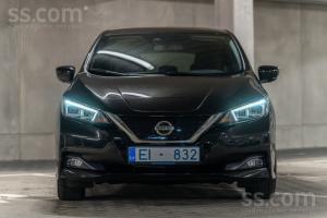 Black Nissan Leaf 2021 in Riga, with an engine capacity of 0.00 L and mileage of 19 thousand km for 17500 €, photo 8 on AUTOMOTO.COM.LV