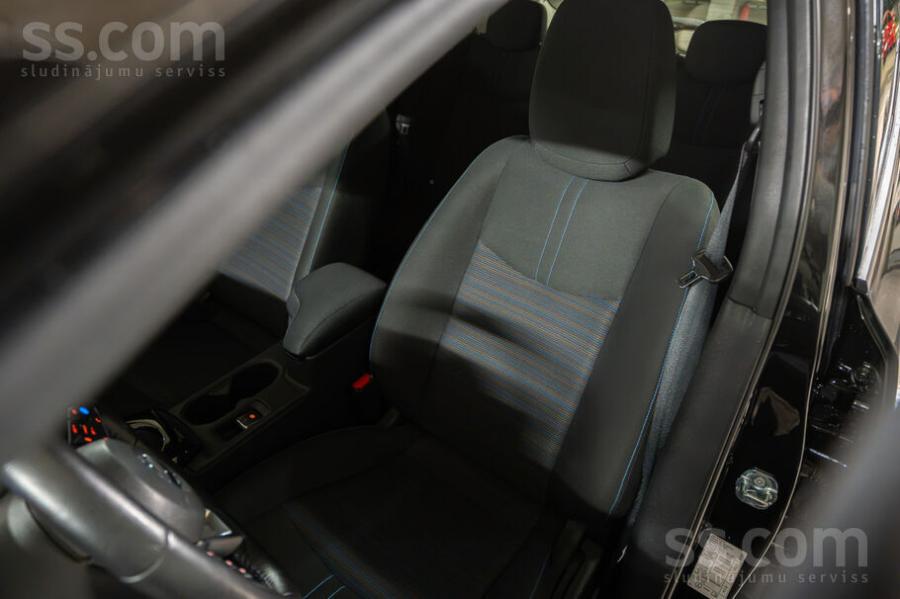 Black Nissan Leaf 2021 in Riga, with an engine capacity of 0.00 L and mileage of 19 thousand km for 17500 €, photo 17 on AUTOMOTO.COM.LV