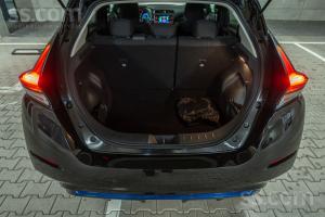 Black Nissan Leaf 2021 in Riga, with an engine capacity of 0.00 L and mileage of 19 thousand km for 17500 €, photo 36 on AUTOMOTO.COM.LV
