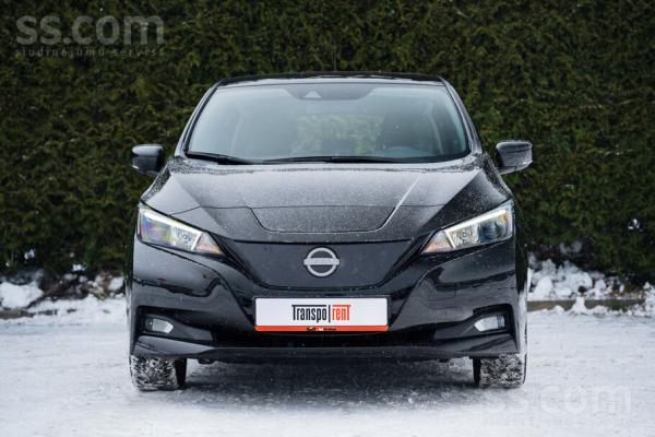 Melns Nissan Leaf 2022 Rīga, ar dzinēja tilpumu 0.00 L un nobraukumu 19 tūkst. km par 20400 €, foto 2 vietnē AUTOMOTO.COM.LV