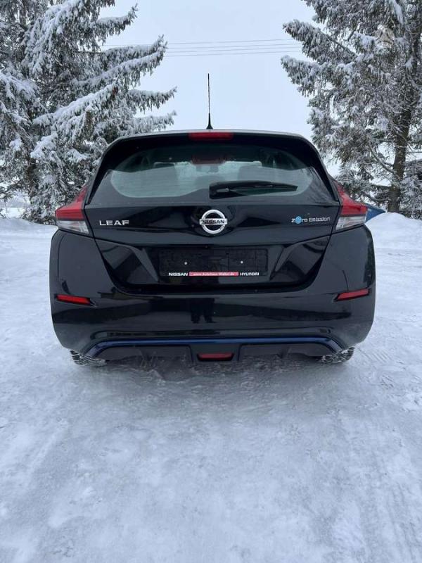 Melns Nissan Leaf 2022 Kauņa, ar dzinēja tilpumu 0.00 L un nobraukumu 60 tūkst. km par 12850 €, foto 7 vietnē AUTOMOTO.COM.LV