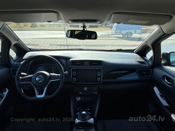 Black Nissan Leaf 2022 in Tallinn, with an engine capacity of 0.00 L and mileage of 27 thousand km for 17990 €, photo 11 on AUTOMOTO.COM.LV