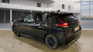 Melns Nissan Leaf 2022 Rīga, ar dzinēja tilpumu 0.00 L un nobraukumu 86 tūkst. km par 17750 €, foto 5 vietnē AUTOMOTO.COM.LV