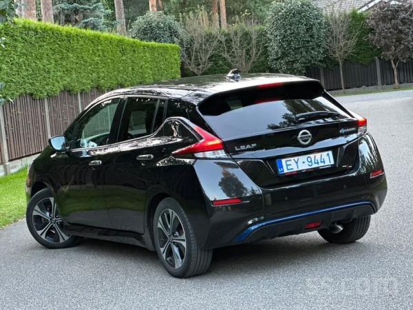 Black Nissan Leaf 2022 in Riga, with an engine capacity of 0.00 L and mileage of 73 thousand km for 16450 €, photo 4 on AUTOMOTO.COM.LV