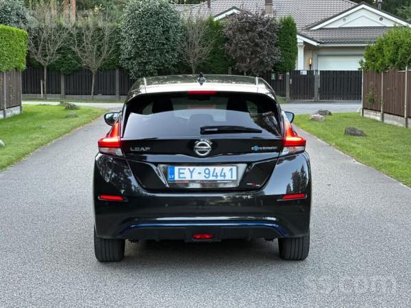 Black Nissan Leaf 2022 in Riga, with an engine capacity of 0.00 L and mileage of 73 thousand km for 16450 €, photo 7 on AUTOMOTO.COM.LV