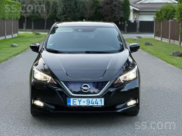 Black Nissan Leaf 2022 in Riga, with an engine capacity of 0.00 L and mileage of 73 thousand km for 16450 €, photo 8 on AUTOMOTO.COM.LV
