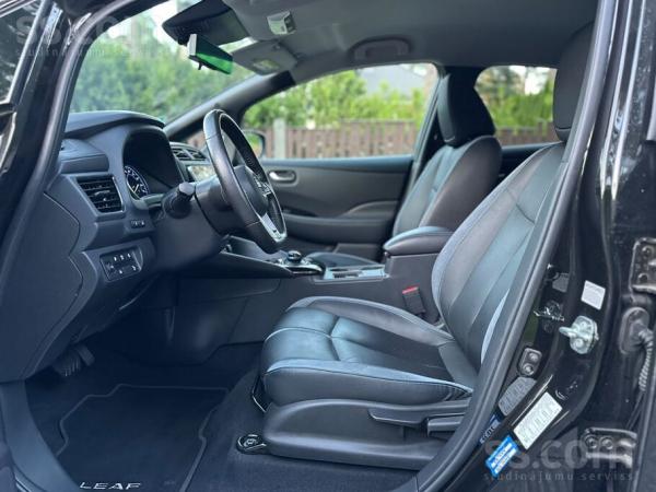 Black Nissan Leaf 2022 in Riga, with an engine capacity of 0.00 L and mileage of 73 thousand km for 16450 €, photo 10 on AUTOMOTO.COM.LV