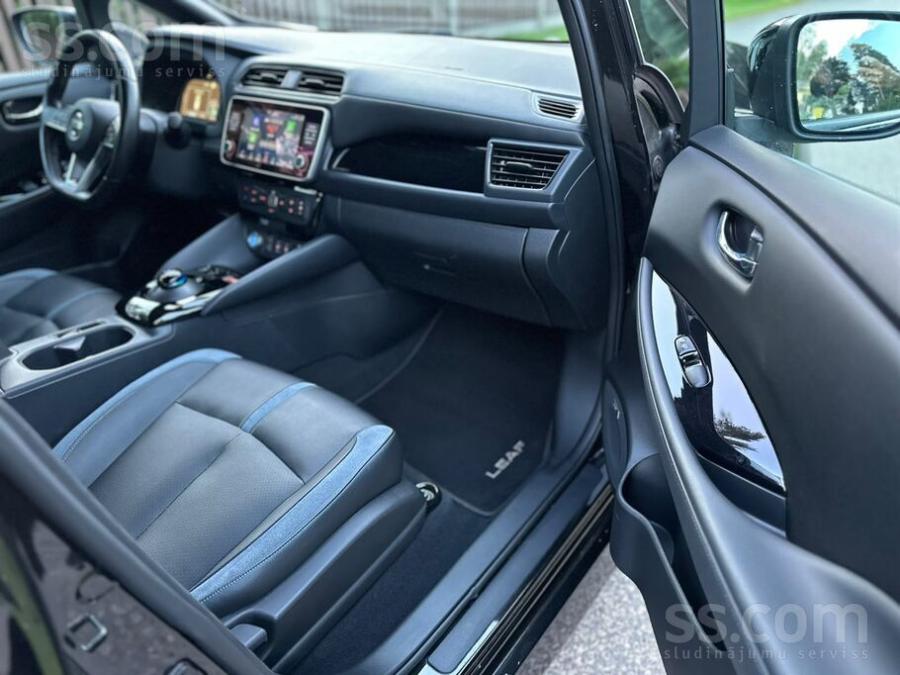 Black Nissan Leaf 2022 in Riga, with an engine capacity of 0.00 L and mileage of 73 thousand km for 16450 €, photo 26 on AUTOMOTO.COM.LV
