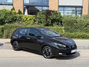 Melns Nissan Leaf 2022 Rīga, ar dzinēja tilpumu 0.00 L un nobraukumu 55 tūkst. km par 16550 €, foto 4 vietnē AUTOMOTO.COM.LV