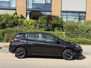 Melns Nissan Leaf 2022 Rīga, ar dzinēja tilpumu 0.00 L un nobraukumu 55 tūkst. km par 16550 €, foto 6 vietnē AUTOMOTO.COM.LV