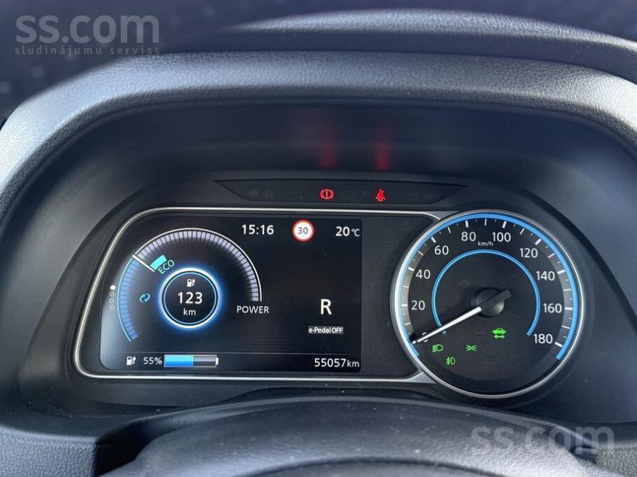 Melns Nissan Leaf 2022 Rīga, ar dzinēja tilpumu 0.00 L un nobraukumu 55 tūkst. km par 16550 €, foto 17 vietnē AUTOMOTO.COM.LV