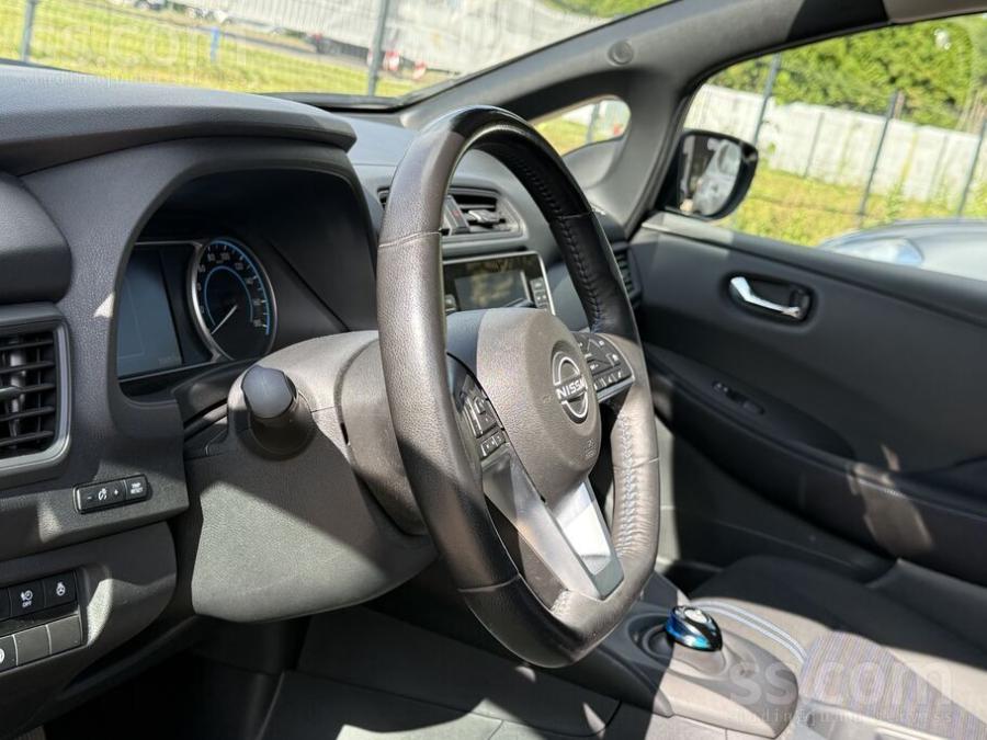 Melns Nissan Leaf 2022 Rīga, ar dzinēja tilpumu 0.00 L un nobraukumu 55 tūkst. km par 16550 €, foto 21 vietnē AUTOMOTO.COM.LV