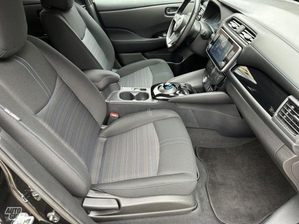 Black Nissan Leaf 2022 in Avizieniai, with an engine capacity of 0.00 L and mileage of 62 thousand km for 16750 €, photo 5 on AUTOMOTO.COM.LV