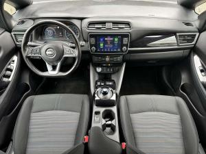 Melns Nissan Leaf 2022 Viļņa, ar dzinēja tilpumu 0.00 L un nobraukumu 62 tūkst. km par 16750 €, foto 4 vietnē AUTOMOTO.COM.LV
