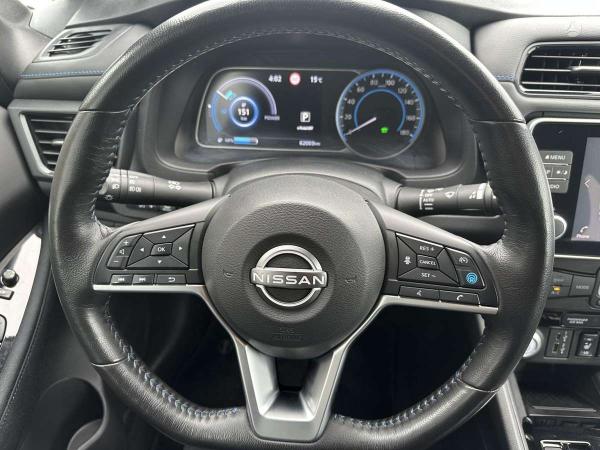 Black Nissan Leaf 2022 in Vilnius, with an engine capacity of 0.00 L and mileage of 62 thousand km for 16750 €, photo 7 on AUTOMOTO.COM.LV