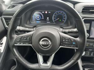 Melns Nissan Leaf 2022 Viļņa, ar dzinēja tilpumu 0.00 L un nobraukumu 62 tūkst. km par 16750 €, foto 7 vietnē AUTOMOTO.COM.LV