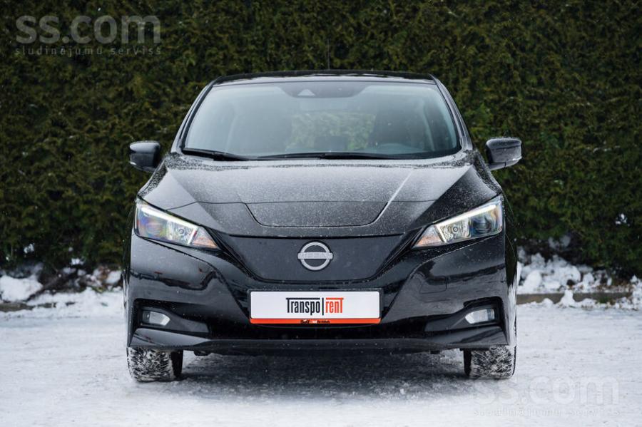 Melns Nissan Leaf 2023 Rīga, ar dzinēja tilpumu 0.00 L un nobraukumu 19 tūkst. km par 19500 €, foto 3 vietnē AUTOMOTO.COM.LV
