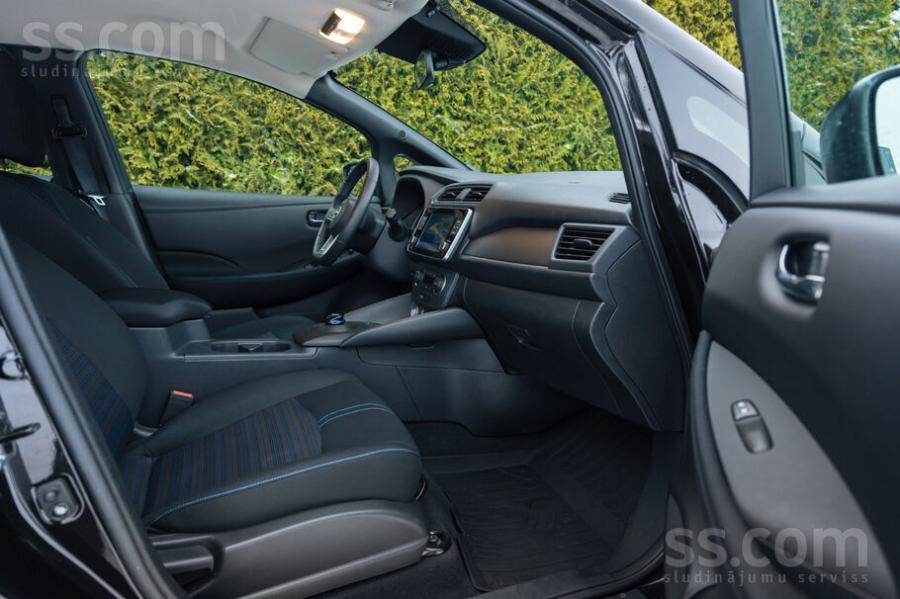 Melns Nissan Leaf 2023 Rīga, ar dzinēja tilpumu 0.00 L un nobraukumu 19 tūkst. km par 19500 €, foto 13 vietnē AUTOMOTO.COM.LV