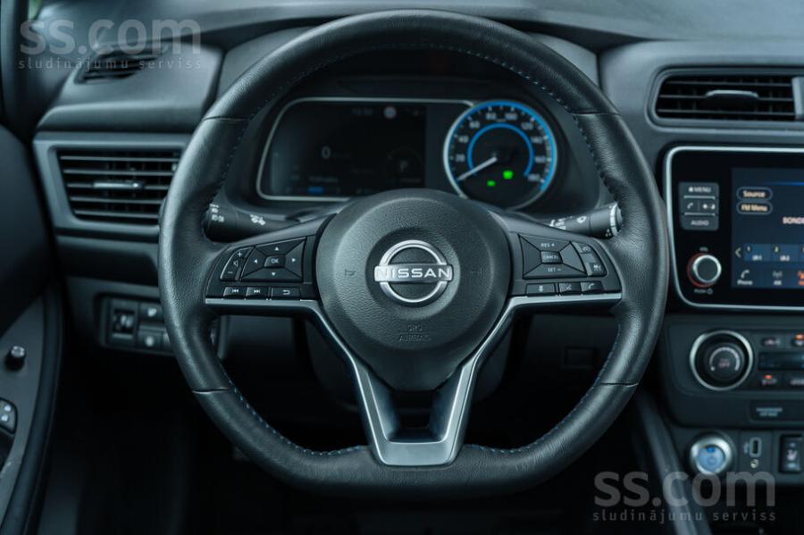Melns Nissan Leaf 2023 Rīga, ar dzinēja tilpumu 0.00 L un nobraukumu 19 tūkst. km par 19500 €, foto 25 vietnē AUTOMOTO.COM.LV