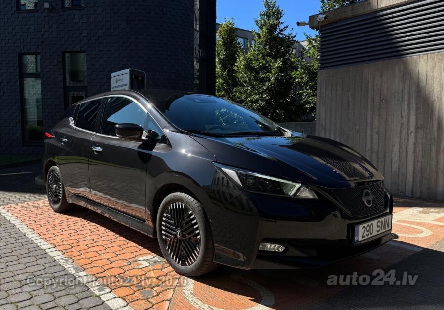 Melns Nissan Leaf 2024 Tallina, ar dzinēja tilpumu 0.00 L un nobraukumu 29 tūkst. km par 23900 €, foto 1 vietnē AUTOMOTO.COM.LV