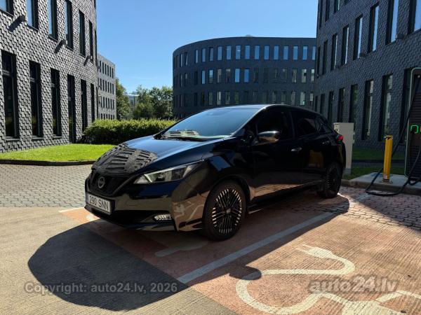 Черный Ниссан Лиф 2024 в Таллин, объемом двигателя 0.00 л и пробегом 29 тыс. км за 23900 €, фото 3 на AUTOMOTO.COM.LV