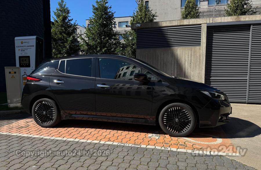 Melns Nissan Leaf 2024 Tallina, ar dzinēja tilpumu 0.00 L un nobraukumu 29 tūkst. km par 23900 €, foto 7 vietnē AUTOMOTO.COM.LV