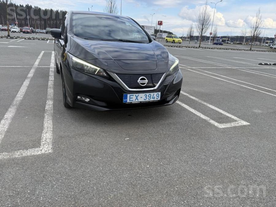 Black Nissan Leaf 2018 in Riga, with an engine capacity of 0.00 L and mileage of 160 thousand km for 10000 €, photo 1 on AUTOMOTO.COM.LV