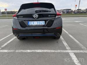 Black Nissan Leaf 2018 in Riga, with an engine capacity of 0.00 L and mileage of 160 thousand km for 10000 €, photo 4 on AUTOMOTO.COM.LV