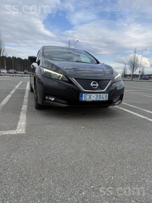 Black Nissan Leaf 2018 in Riga, with an engine capacity of 0.00 L and mileage of 160 thousand km for 10000 €, photo 6 on AUTOMOTO.COM.LV