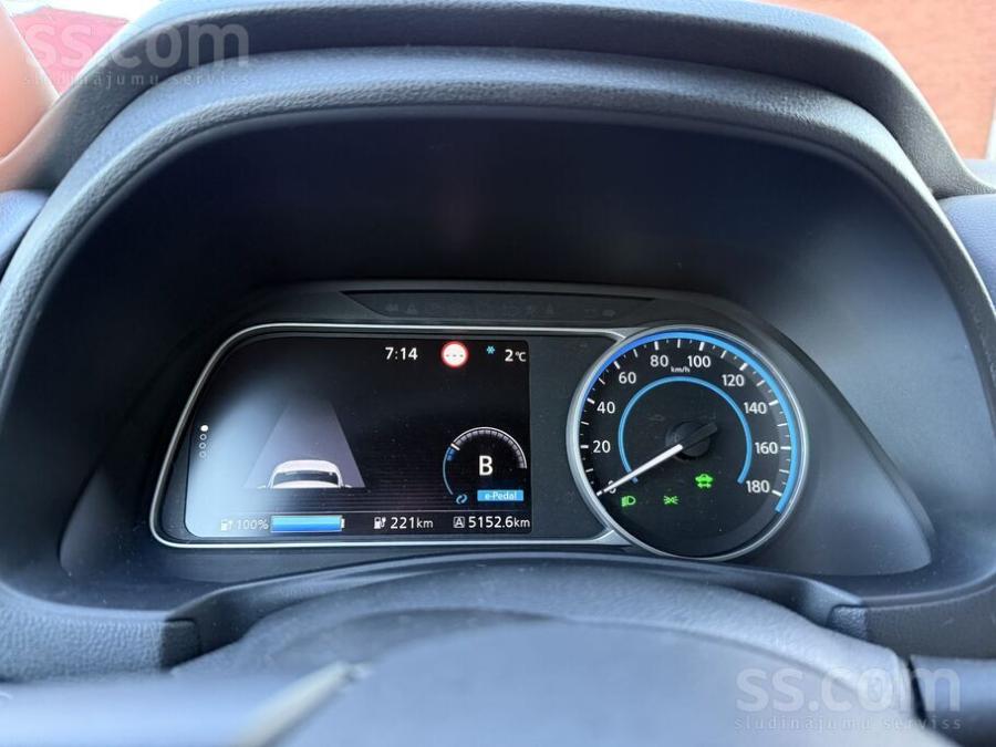 Black Nissan Leaf 2018 in Riga, with an engine capacity of 0.00 L and mileage of 160 thousand km for 10000 €, photo 9 on AUTOMOTO.COM.LV