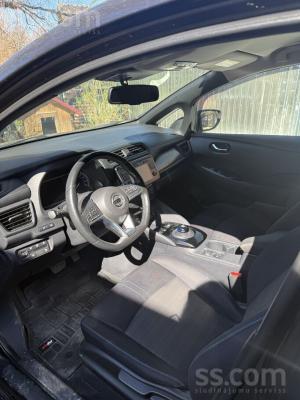 Black Nissan Leaf 2018 in Riga, with an engine capacity of 0.00 L and mileage of 160 thousand km for 10000 €, photo 12 on AUTOMOTO.COM.LV