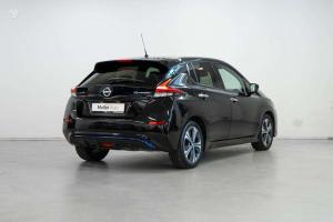 Melns Nissan Leaf 2021 Viļņa, ar dzinēja tilpumu 0.00 L un nobraukumu 71 tūkst. km par 13300 €, foto 4 vietnē AUTOMOTO.COM.LV