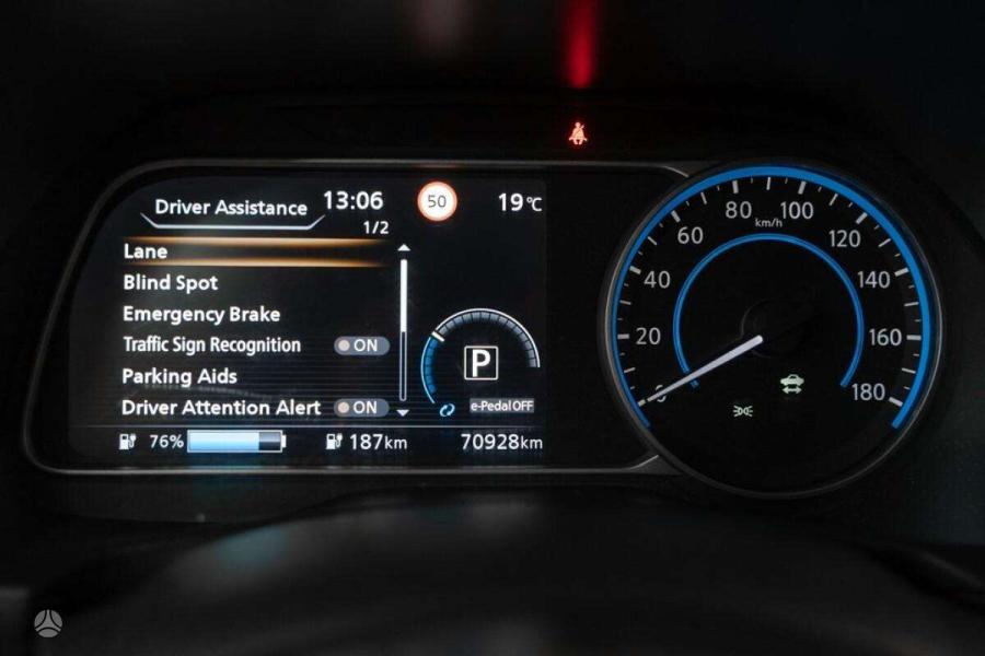 Melns Nissan Leaf 2021 Viļņa, ar dzinēja tilpumu 0.00 L un nobraukumu 71 tūkst. km par 13300 €, foto 11 vietnē AUTOMOTO.COM.LV