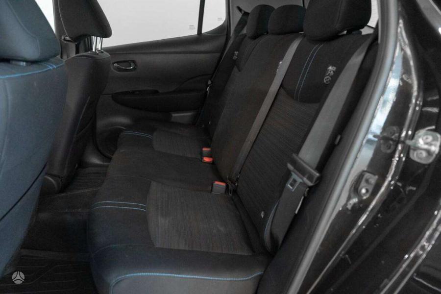 Melns Nissan Leaf 2021 Viļņa, ar dzinēja tilpumu 0.00 L un nobraukumu 71 tūkst. km par 13300 €, foto 19 vietnē AUTOMOTO.COM.LV