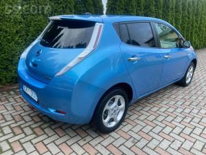 Blue Nissan Leaf 2012 in Riga, with an engine capacity of 0.00 L and mileage of 145 thousand km for 3600 €, photo 4 on AUTOMOTO.COM.LV