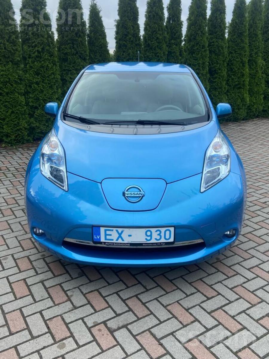 Blue Nissan Leaf 2012 in Riga, with an engine capacity of 0.00 L and mileage of 145 thousand km for 3600 €, photo 8 on AUTOMOTO.COM.LV