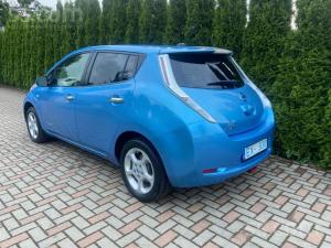 Blue Nissan Leaf 2012 in Riga, with an engine capacity of 0.00 L and mileage of 145 thousand km for 3600 €, photo 9 on AUTOMOTO.COM.LV