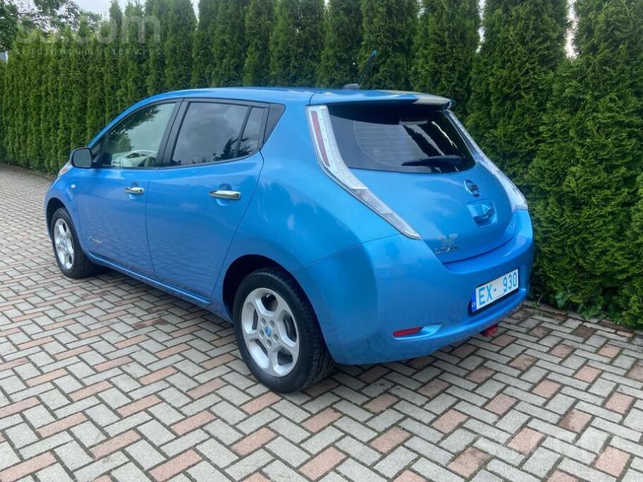 Blue Nissan Leaf 2012 in Riga, with an engine capacity of 0.00 L and mileage of 145 thousand km for 3600 €, photo 9 on AUTOMOTO.COM.LV
