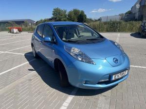 Zils Nissan Leaf 2012 Šauļi, ar dzinēja tilpumu 0.00 L un nobraukumu 179 tūkst. km par 2750 €, foto 3 vietnē AUTOMOTO.COM.LV