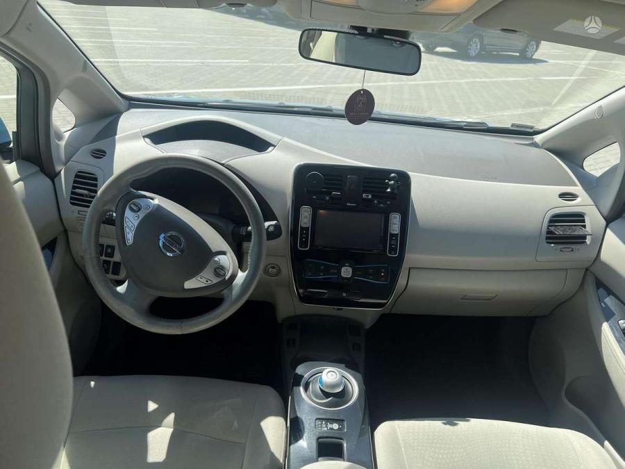 Zils Nissan Leaf 2012 Šauļi, ar dzinēja tilpumu 0.00 L un nobraukumu 179 tūkst. km par 2750 €, foto 9 vietnē AUTOMOTO.COM.LV