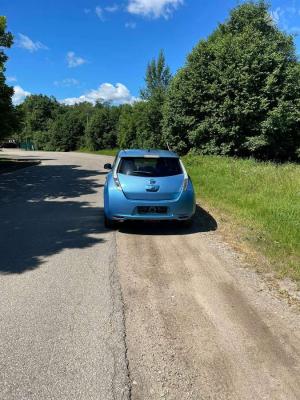 Blue Nissan Leaf 2012 in Telschi, with an engine capacity of 0.00 L and mileage of 161 thousand km for 2997 €, photo 6 on AUTOMOTO.COM.LV